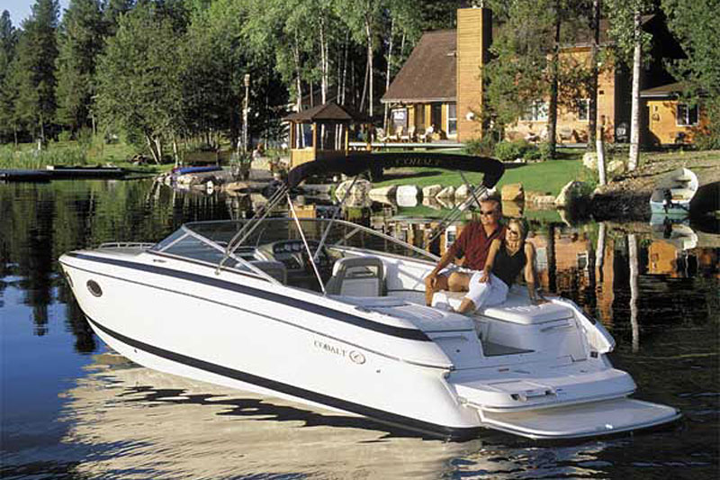 Unique Charter-Motoryacht Cobalt 263