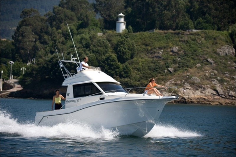 Unique Charter-Motoryacht Rodman Fly 870